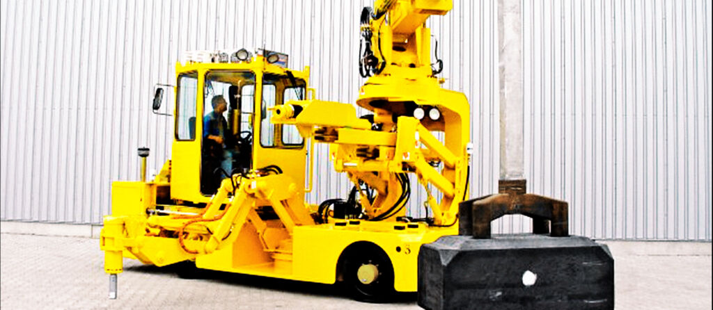 Anode changing vehicles - Hencon