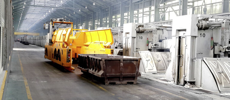 Anode pallet transport vehicle - Hencon